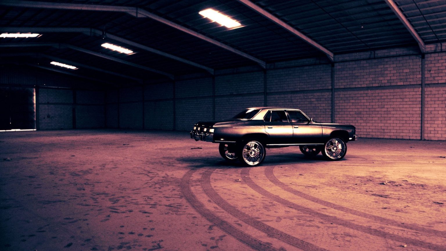 What Is a Donk Car? Guide to Donked Out Cars and Custom Builds - A ...